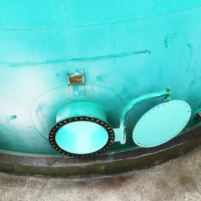 Tank hatch blasted and coated - Abfad Ltd